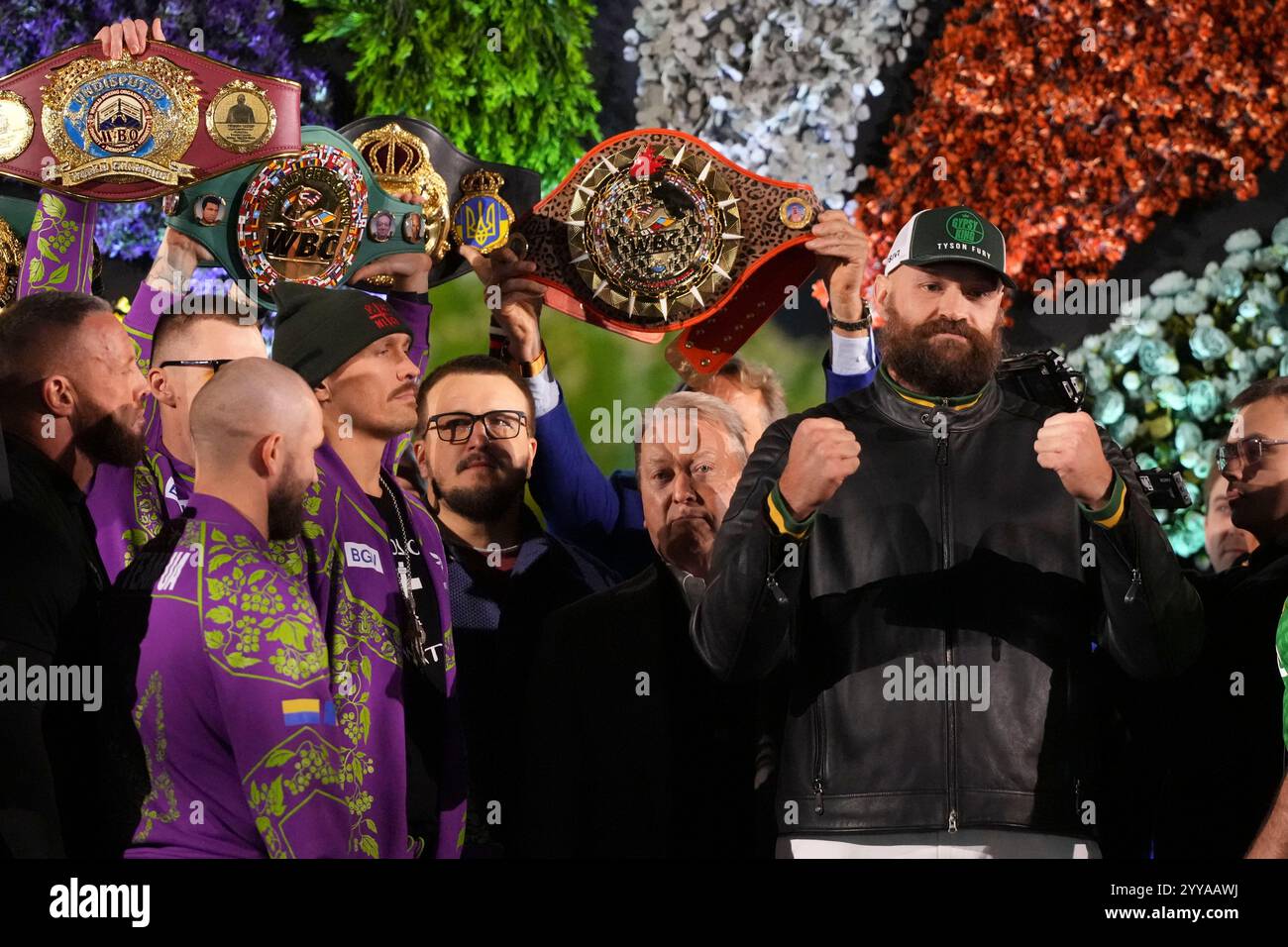 Boxers Britain's Tyson Fury, right, and world champion Ukraine's ...