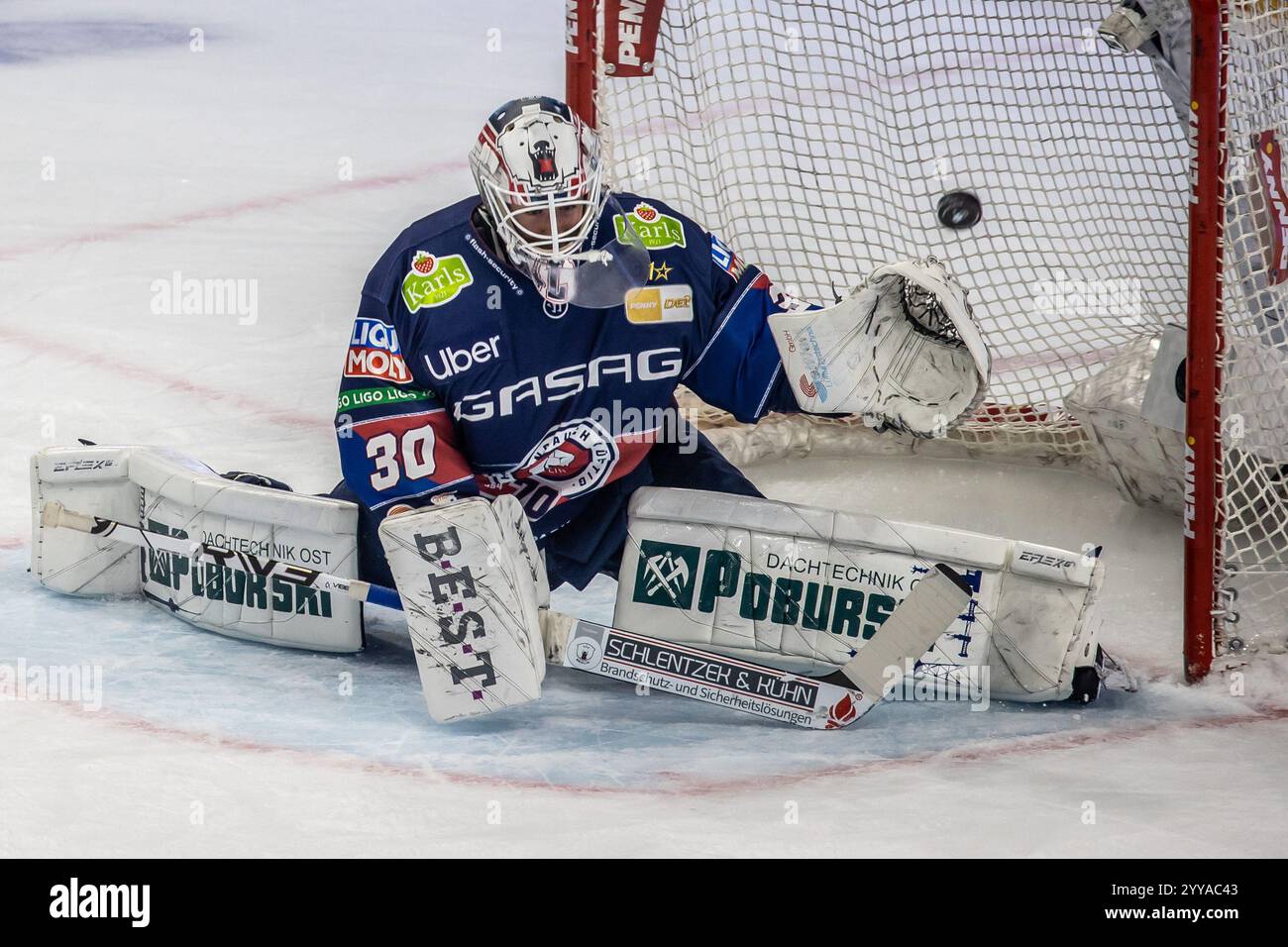 Berlin, Germany. 20th Dec, 2024. Ice hockey: DEL, Eisbären Berlin ...