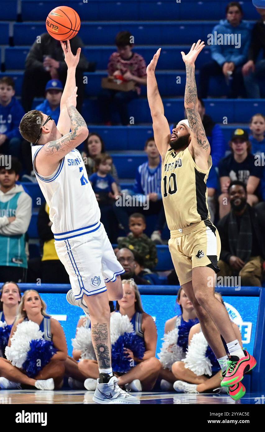 ST. LOUIS, MO - DECEMBER 18: Saint Louis center Robbie Avila (21 ...