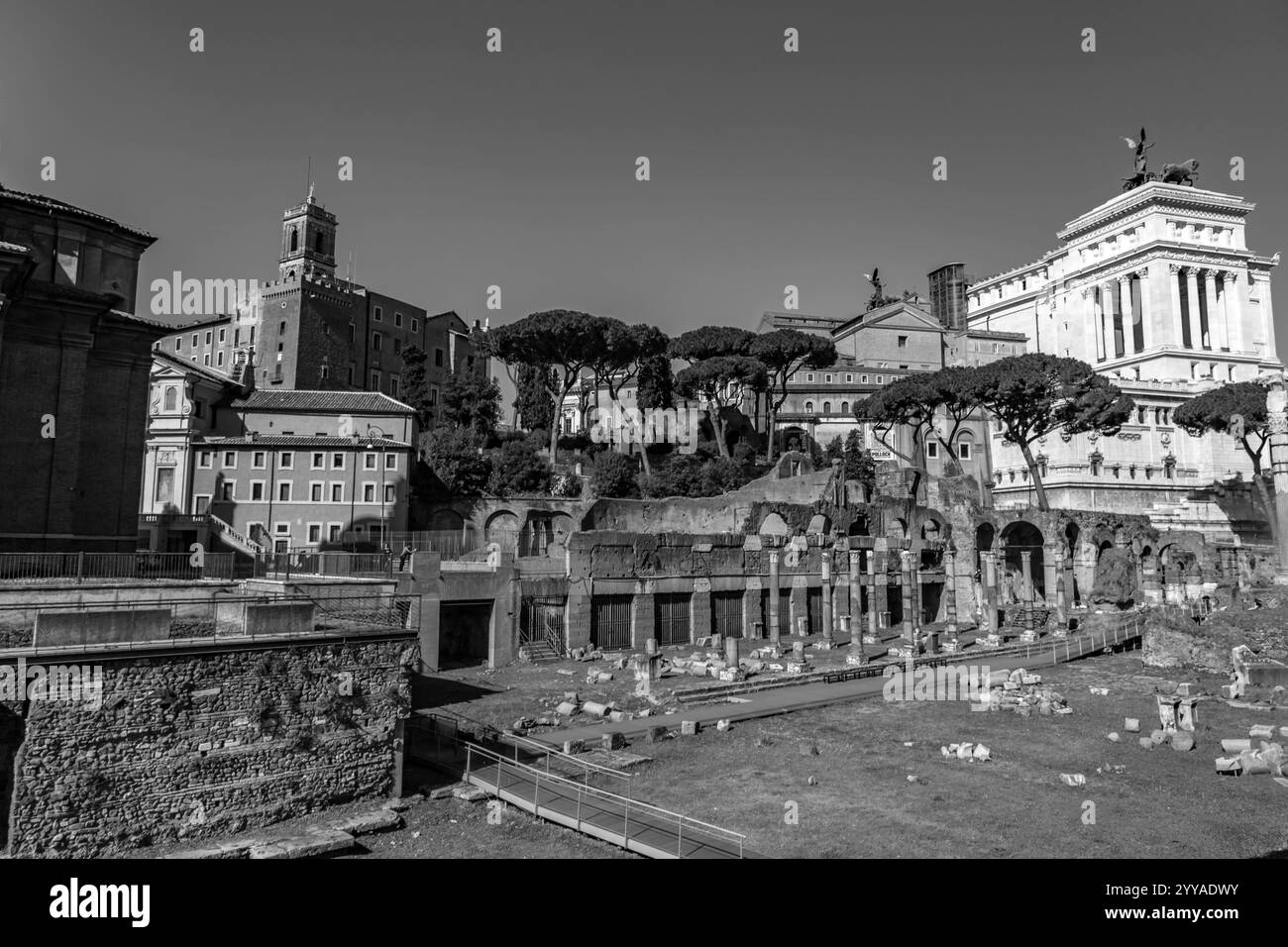 Important capital city landmark Black and White Stock Photos & Images ...