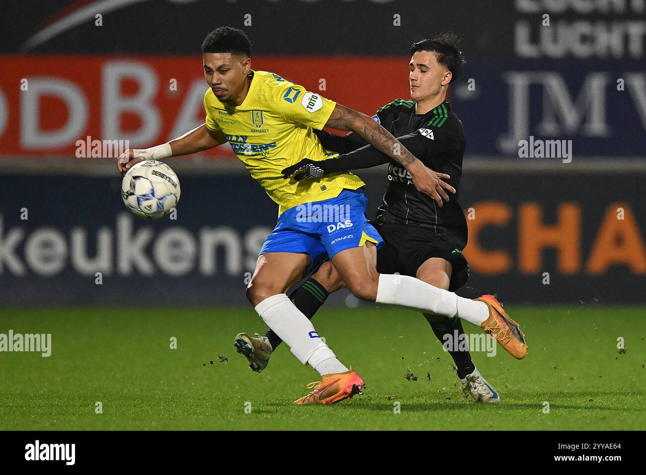 WAALWIJK - (l-r), Richonell Margaret of RKC Waalwijk, Eliano Reijnders of PEC Zwolle during the ...