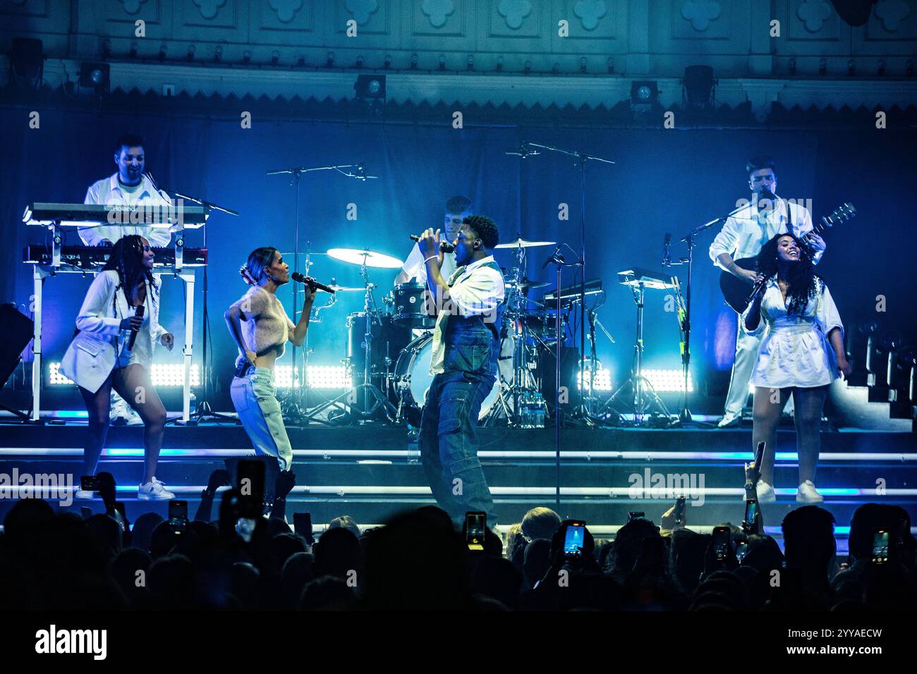 AMSTERDAM - Singer Claude and guest singer Zoe Tauran during a ...