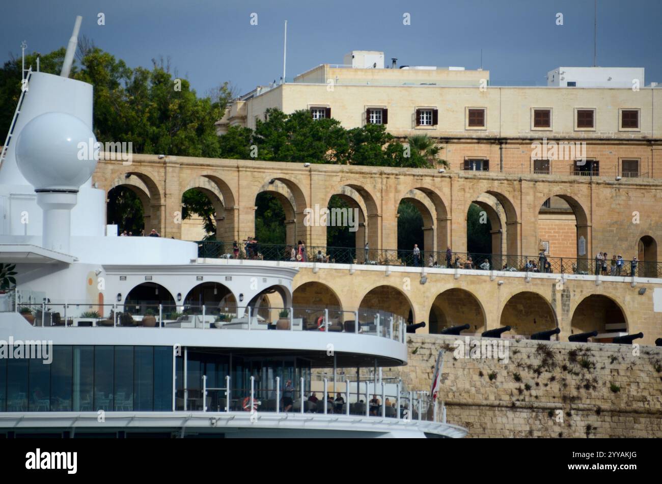 Upper Barrakka, Valletta view from Meeresbalkon, Isla-Senglea, Malta ...