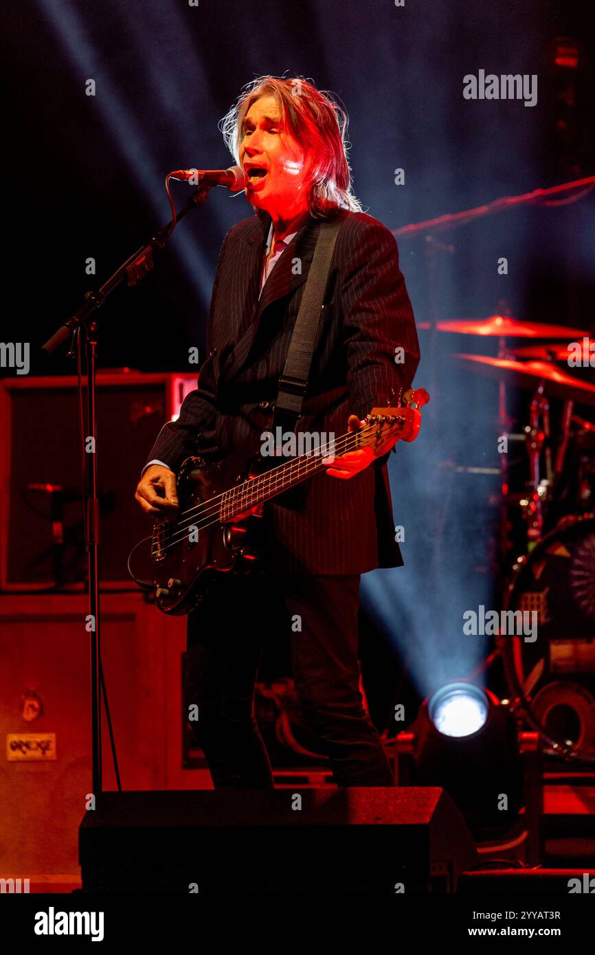 Edinburgh, UK. 20th Dec, 2024. Del Amitri perform Live at the Edinburgh ...