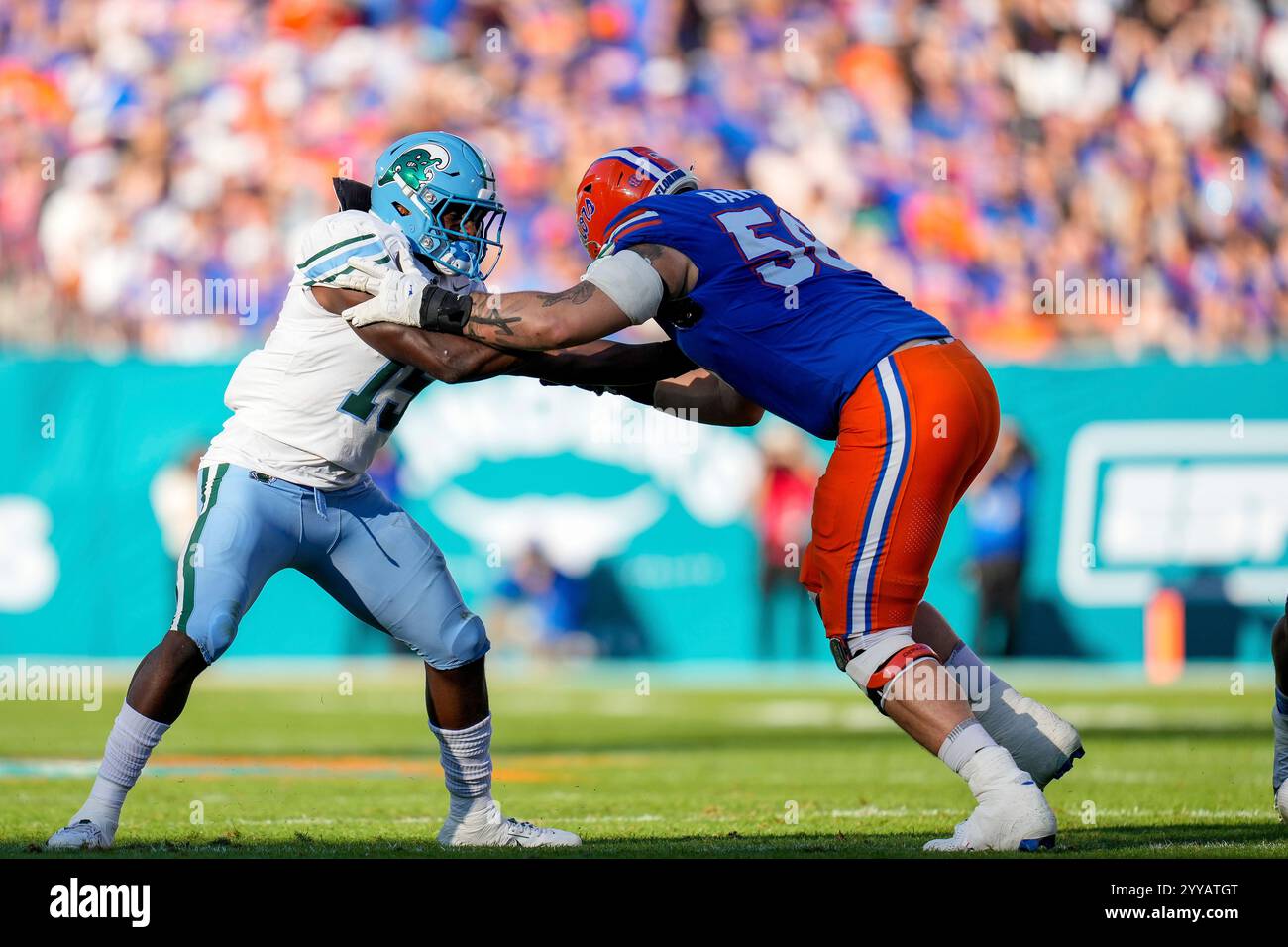 TAMPA, FL - DECEMBER 20: Tulane Green Wave linebacker Sam Howard (15 ...