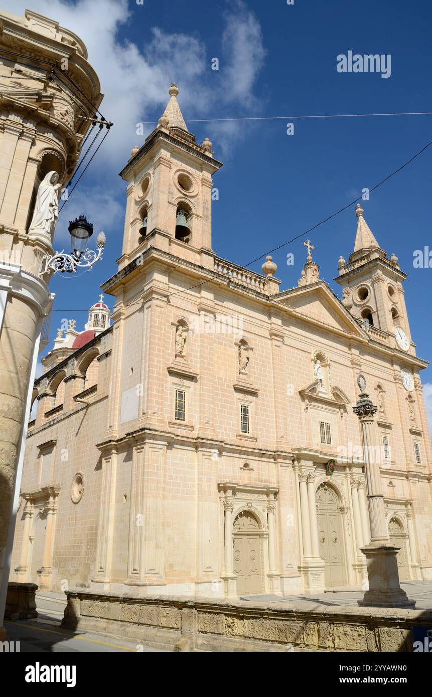 San gorg church street hi-res stock photography and images - Alamy
