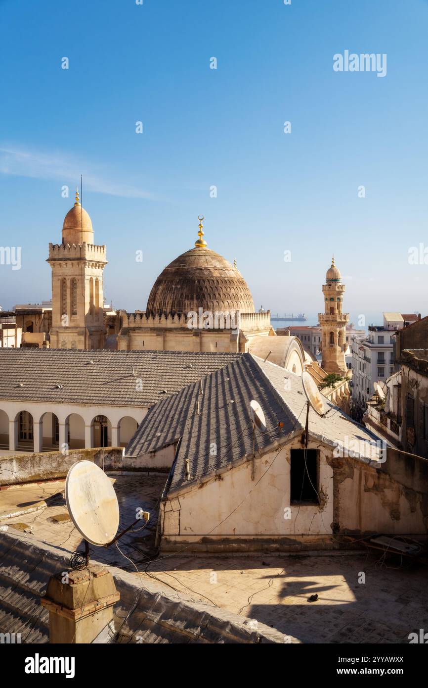 Algeria capital city hi-res stock photography and images - Alamy