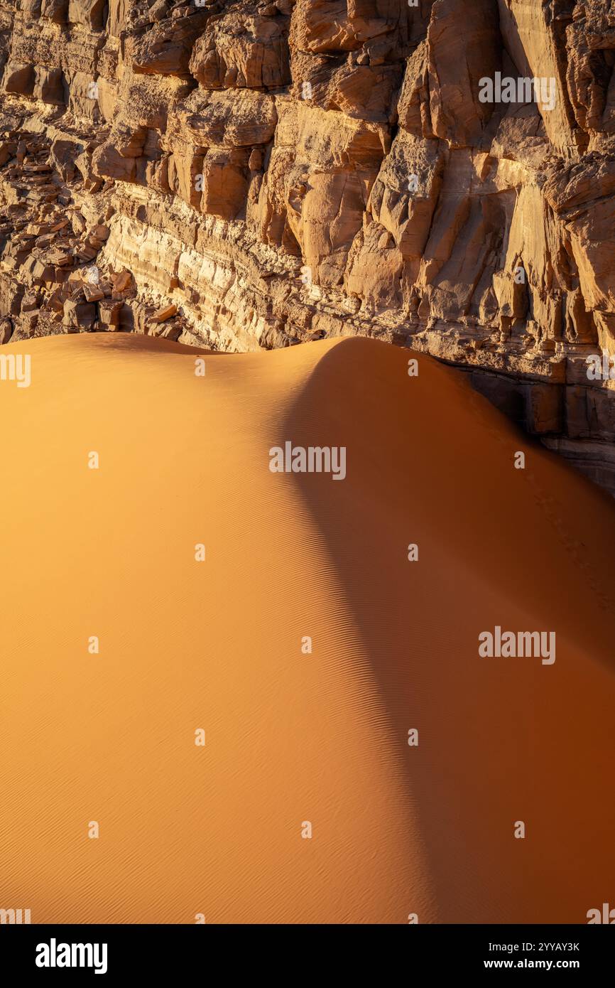 Sahara Desert Tadrart Rouge in Southern Algeria Stock Photo - Alamy