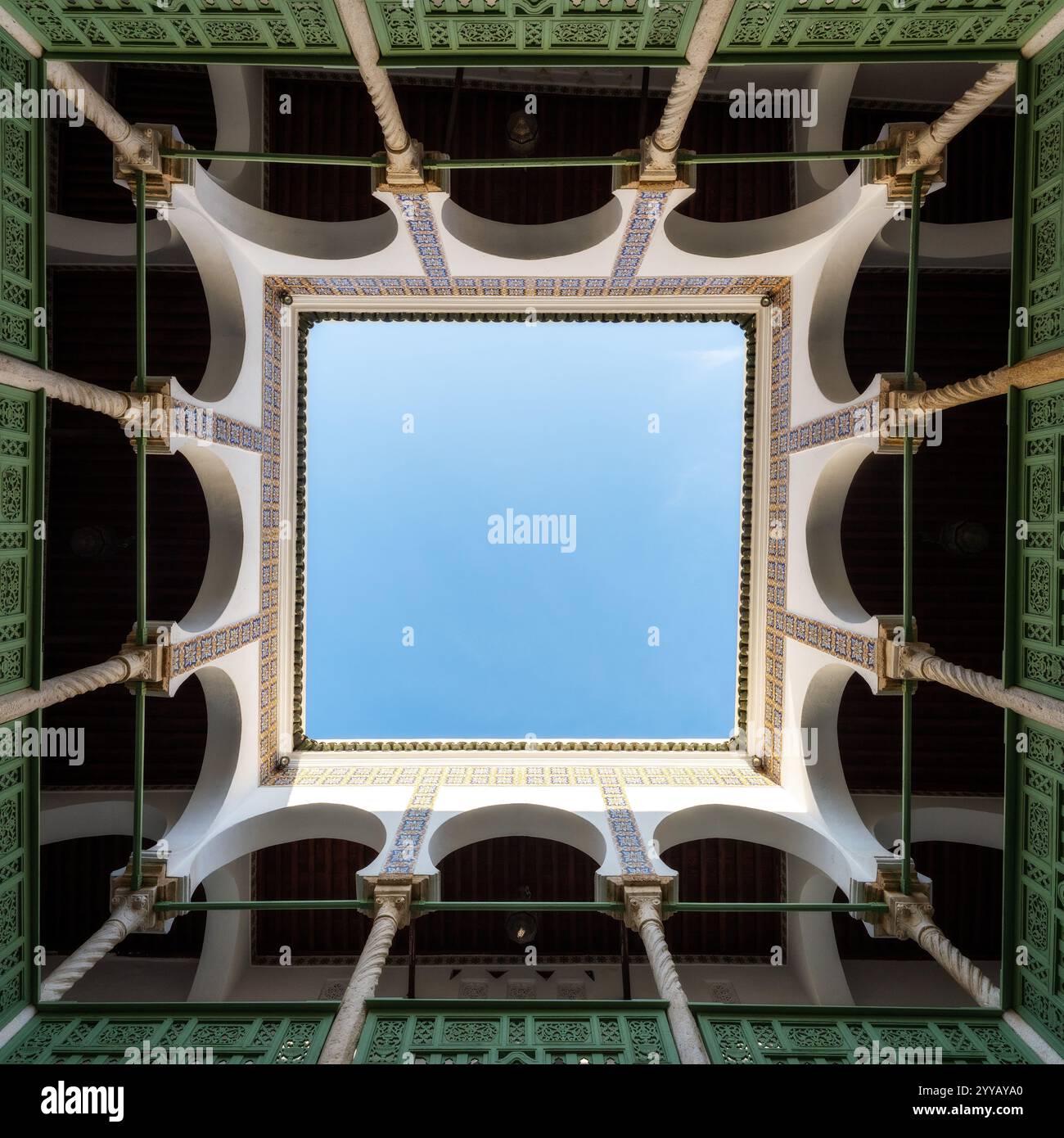 Algeria capital city hi-res stock photography and images - Alamy