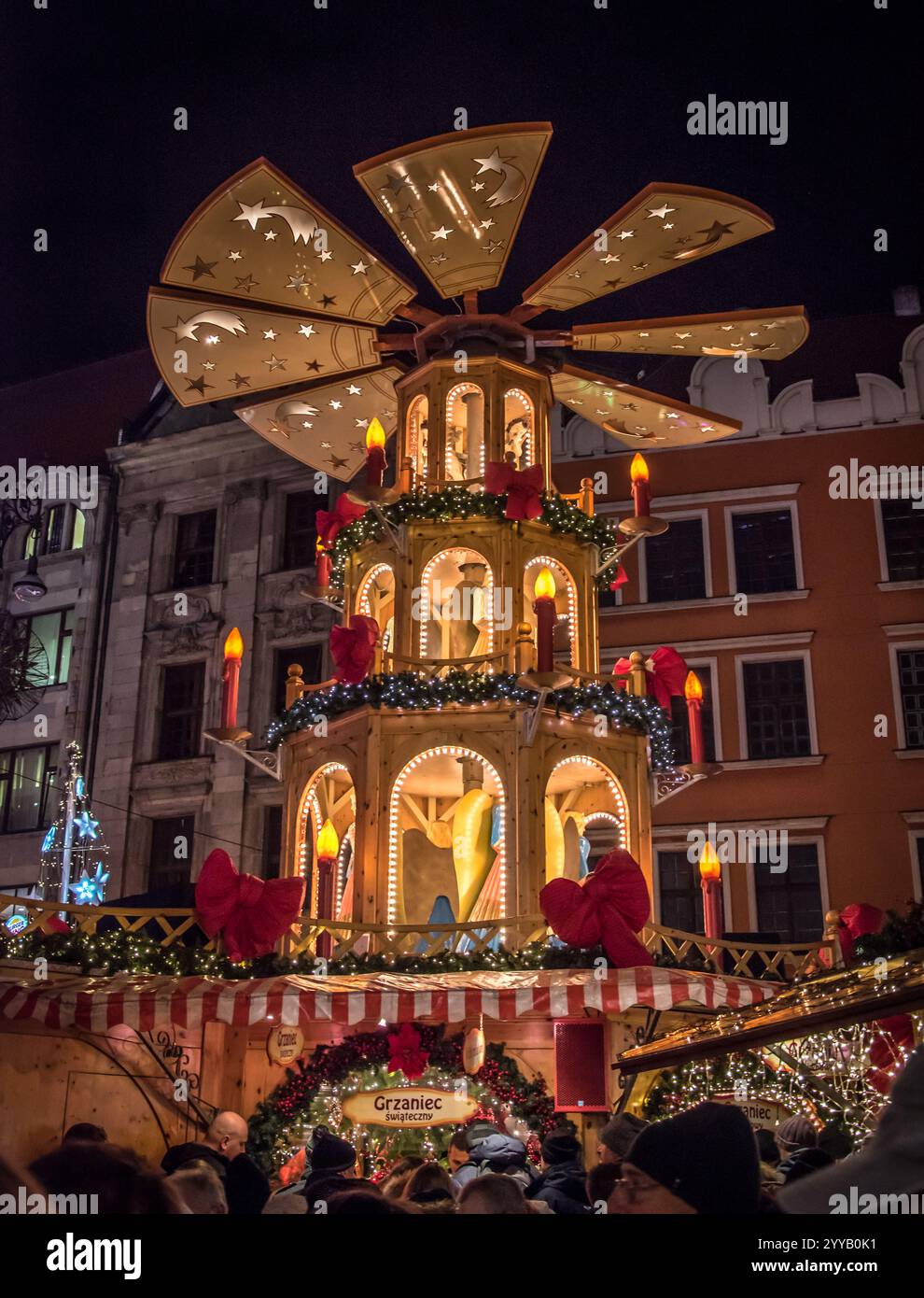 Windmill at a Christmas Market Weihnachtspyramide Stock Photo - Alamy