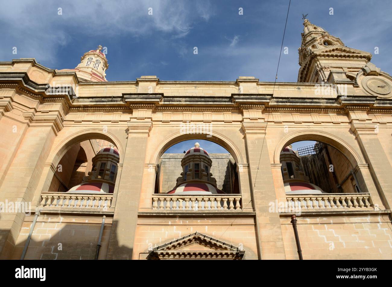 Saint andrew church hi-res stock photography and images - Alamy