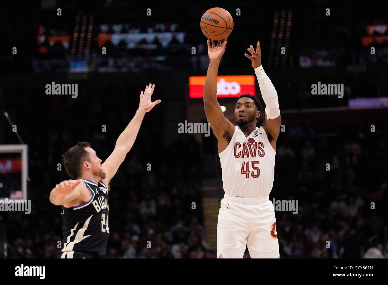 Cleveland Cavaliers guard Donovan Mitchell (45) shoots over Milwaukee ...