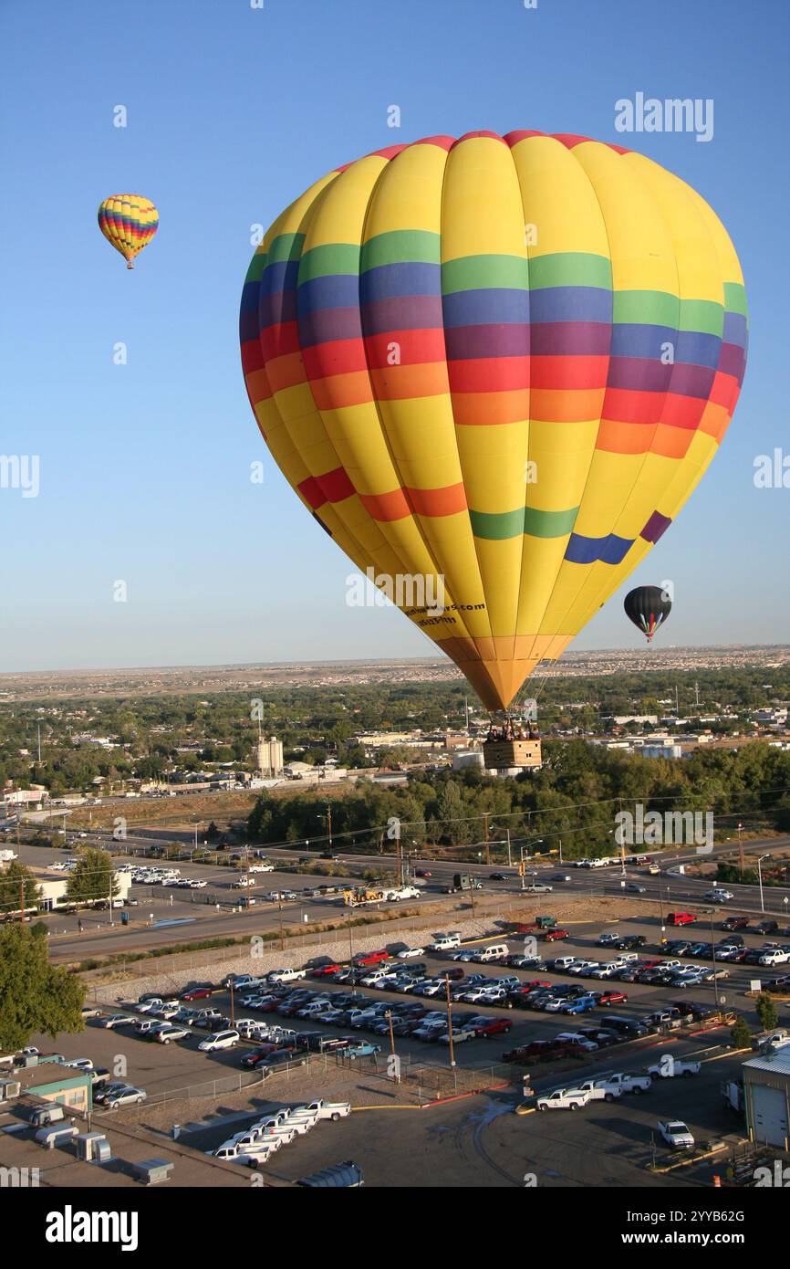 Hot air ballooning over Albuquerque New Mexico Stock Photo - Alamy