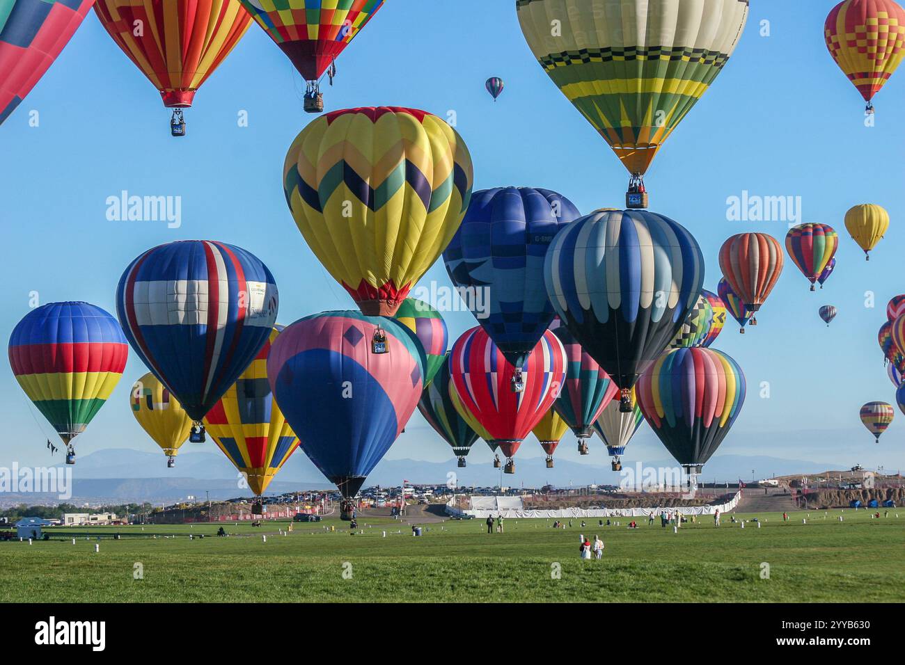 Hot air ballooning over Albuquerque New Mexico Stock Photo - Alamy