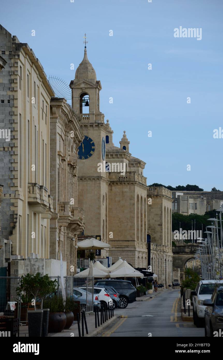 The malta maritime museum tower hi-res stock photography and images - Alamy