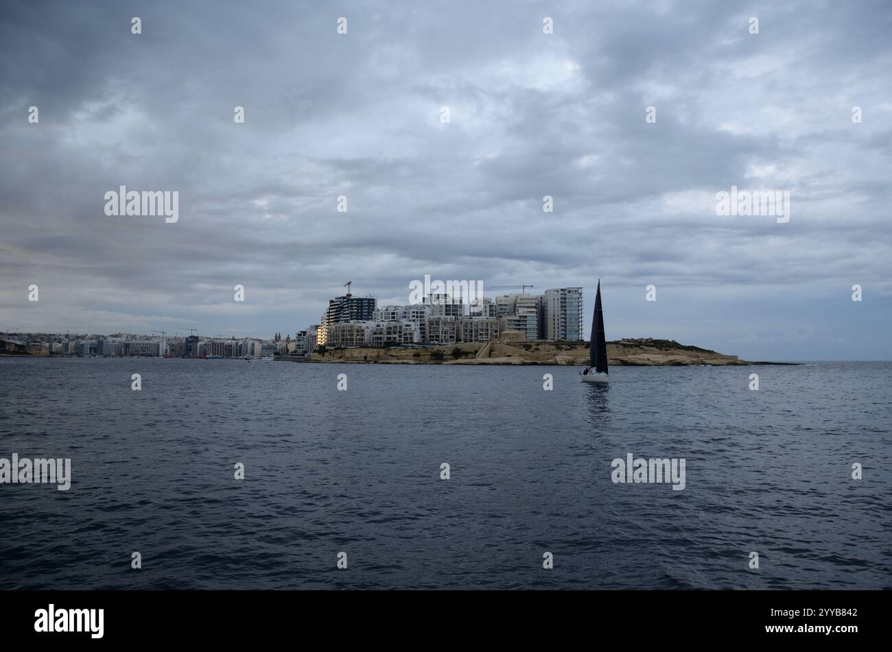 Tigne fort sliema valletta hi-res stock photography and images - Alamy
