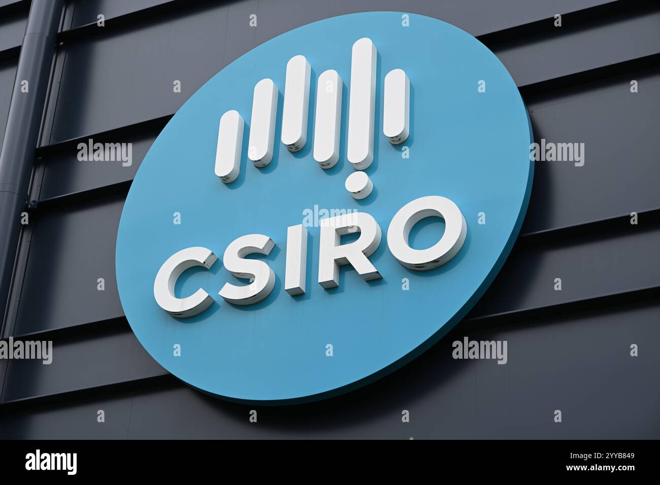 Large Australian Commonwealth Scientific and Industrial Research ...