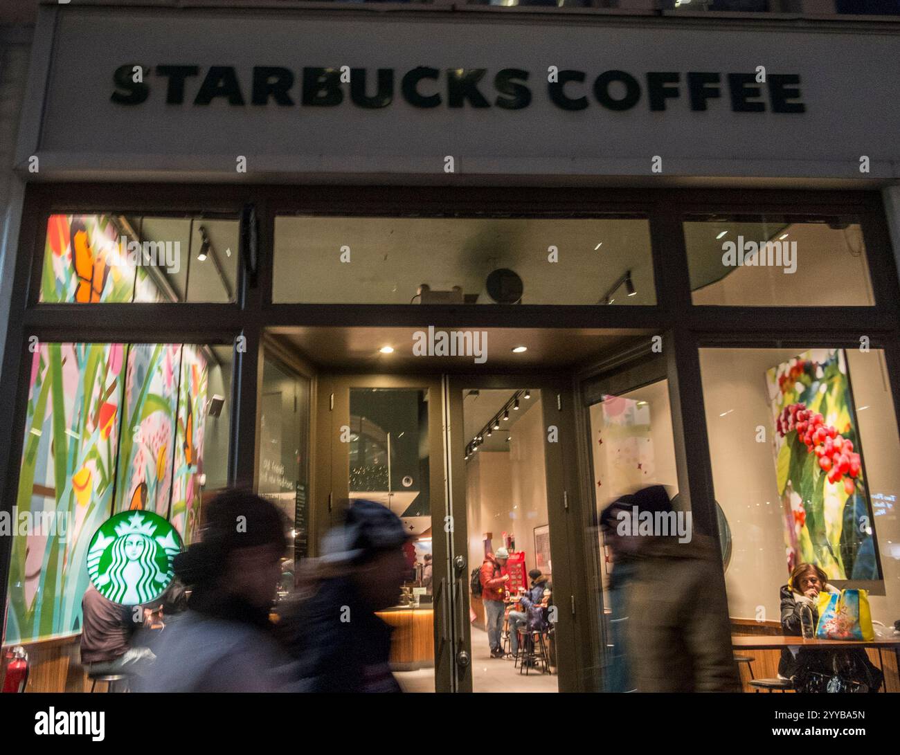 Starbucks 3 bt jpg hi-res stock photography and images - Alamy