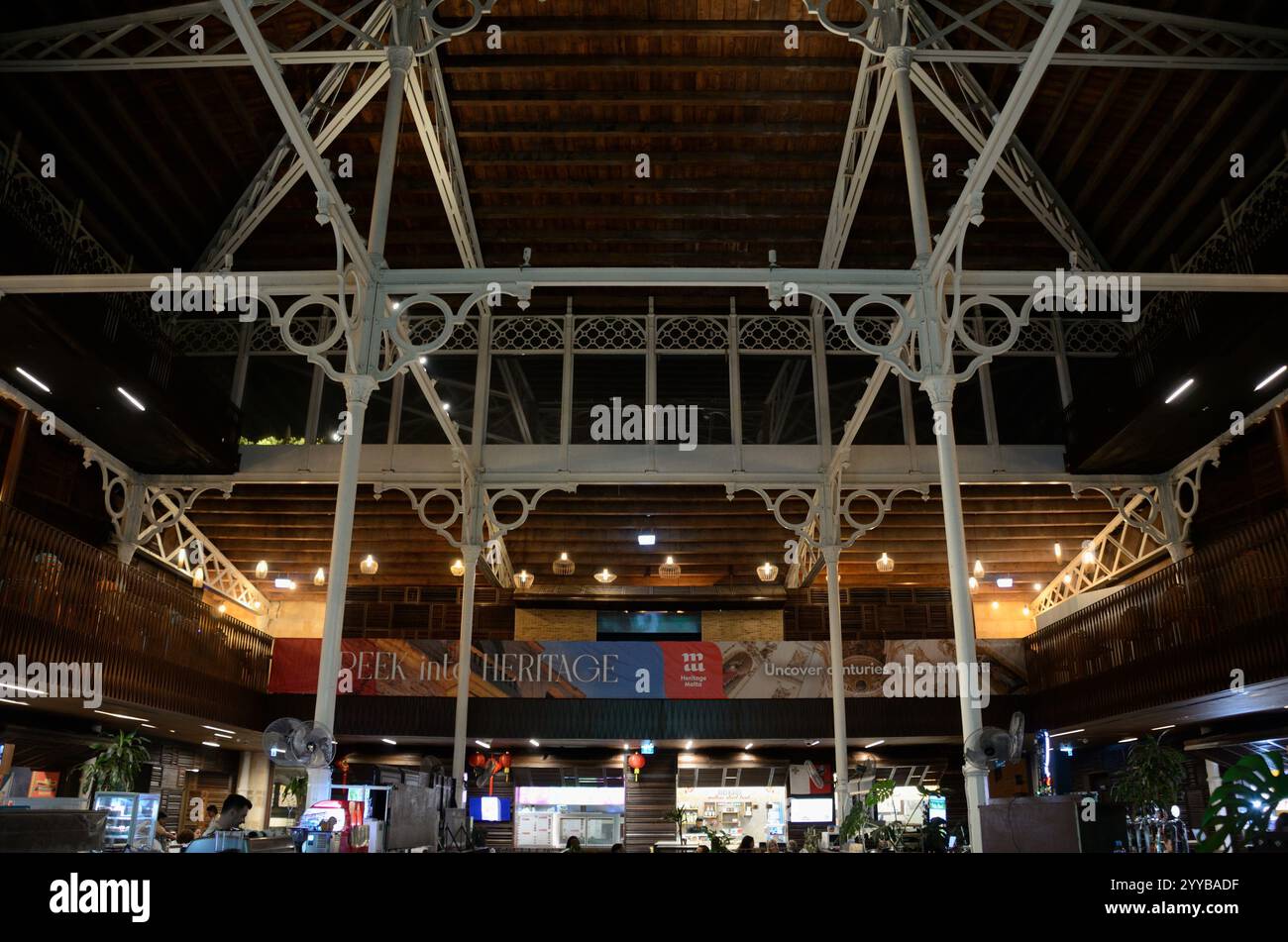 Valletta market hi-res stock photography and images - Alamy