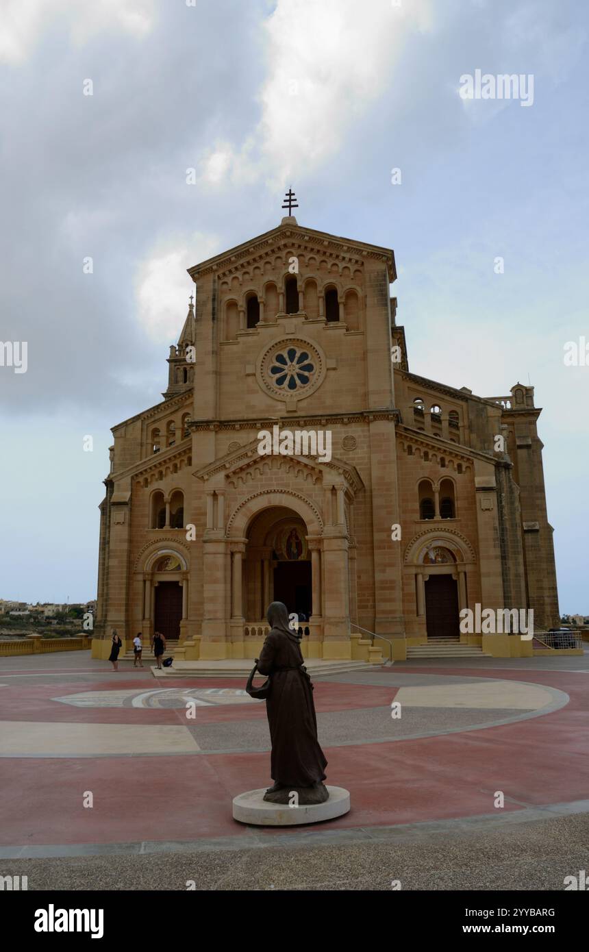 Basilica of the National Shrine of the Blessed Virgin of Ta' Pinu ...