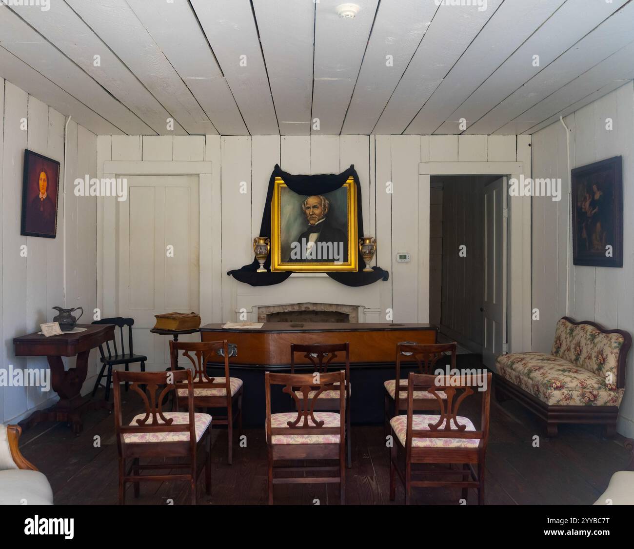 Exhibit of the Republic of Texas Sam Houston's coffin and chairs ...