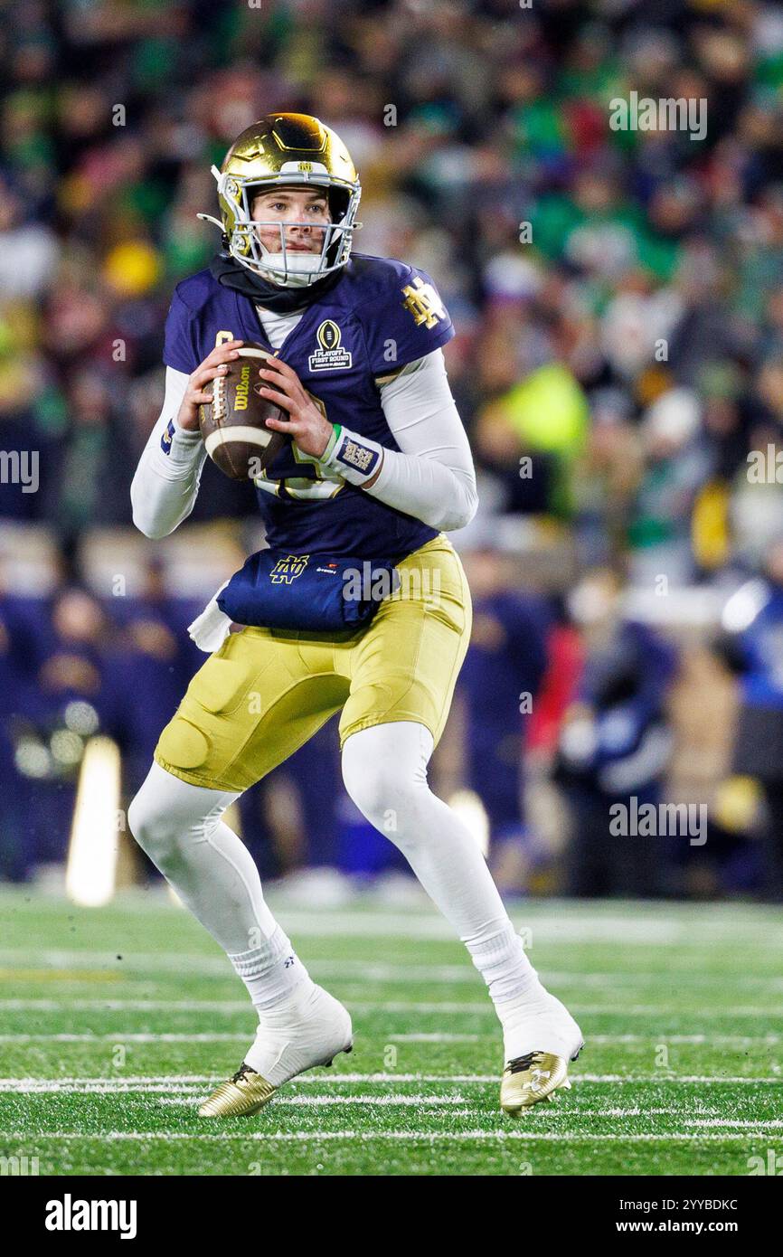 South Bend, Indiana, USA. 20th Dec, 2024. Notre Dame quarterback Riley ...