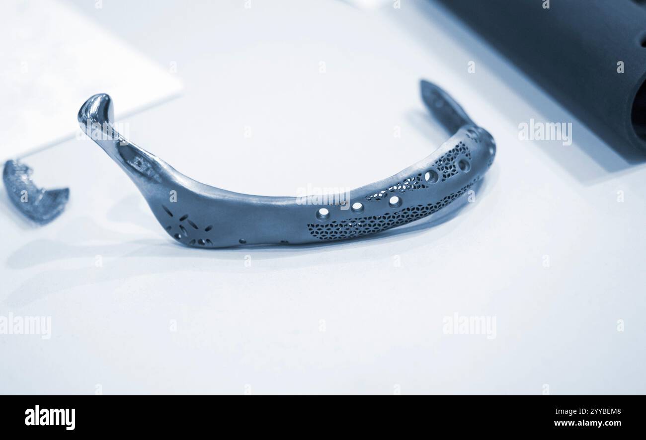 Individual endoprostheses hi-res stock photography and images - Alamy