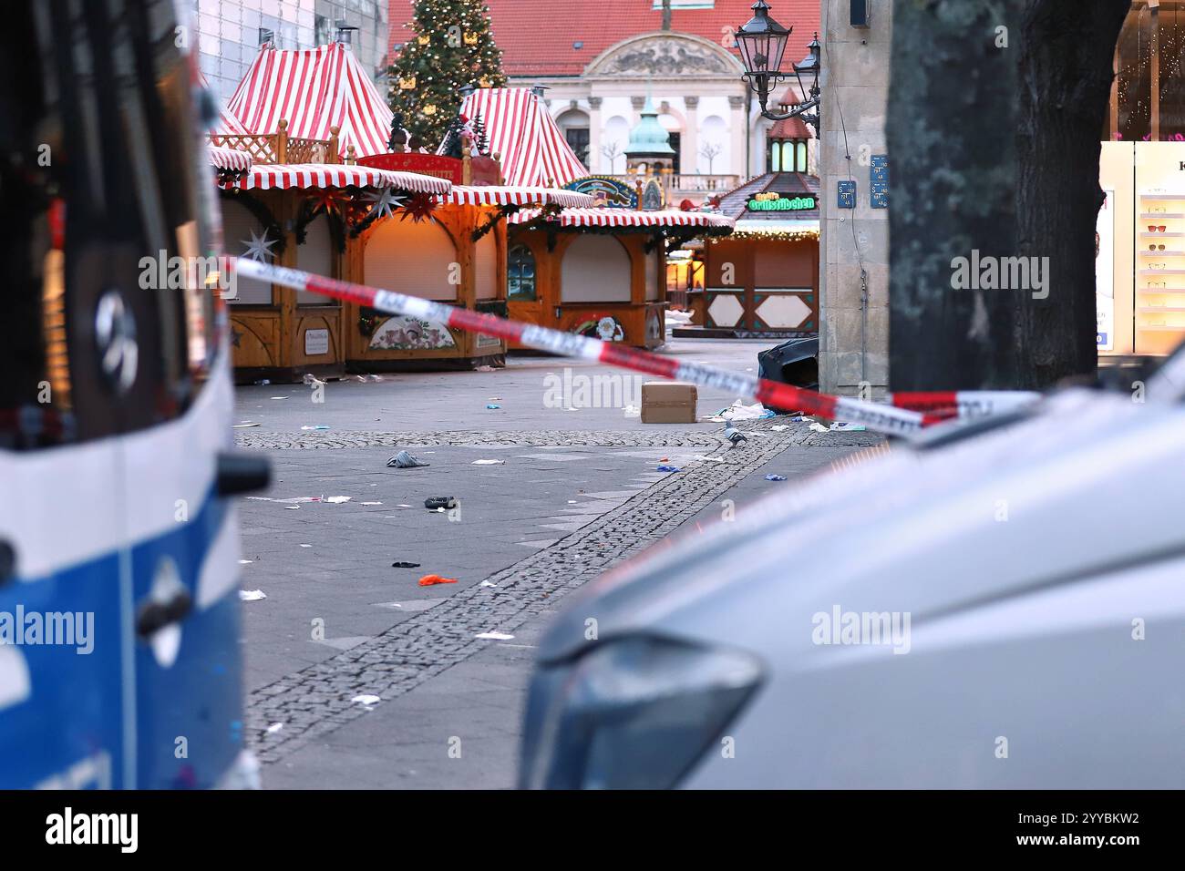 Magdeburg, Sachsen-Anhalt, Deutschland, 21.12.2024: Alter Markt: Anschlag auf Magdeburger ...