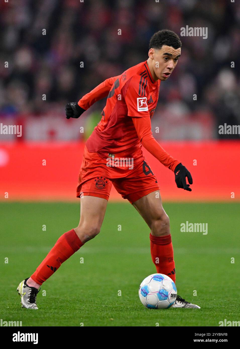 Jamal Musiala FC Bayern Muenchen FCB (42) Aktion am Ball FC Bayern ...