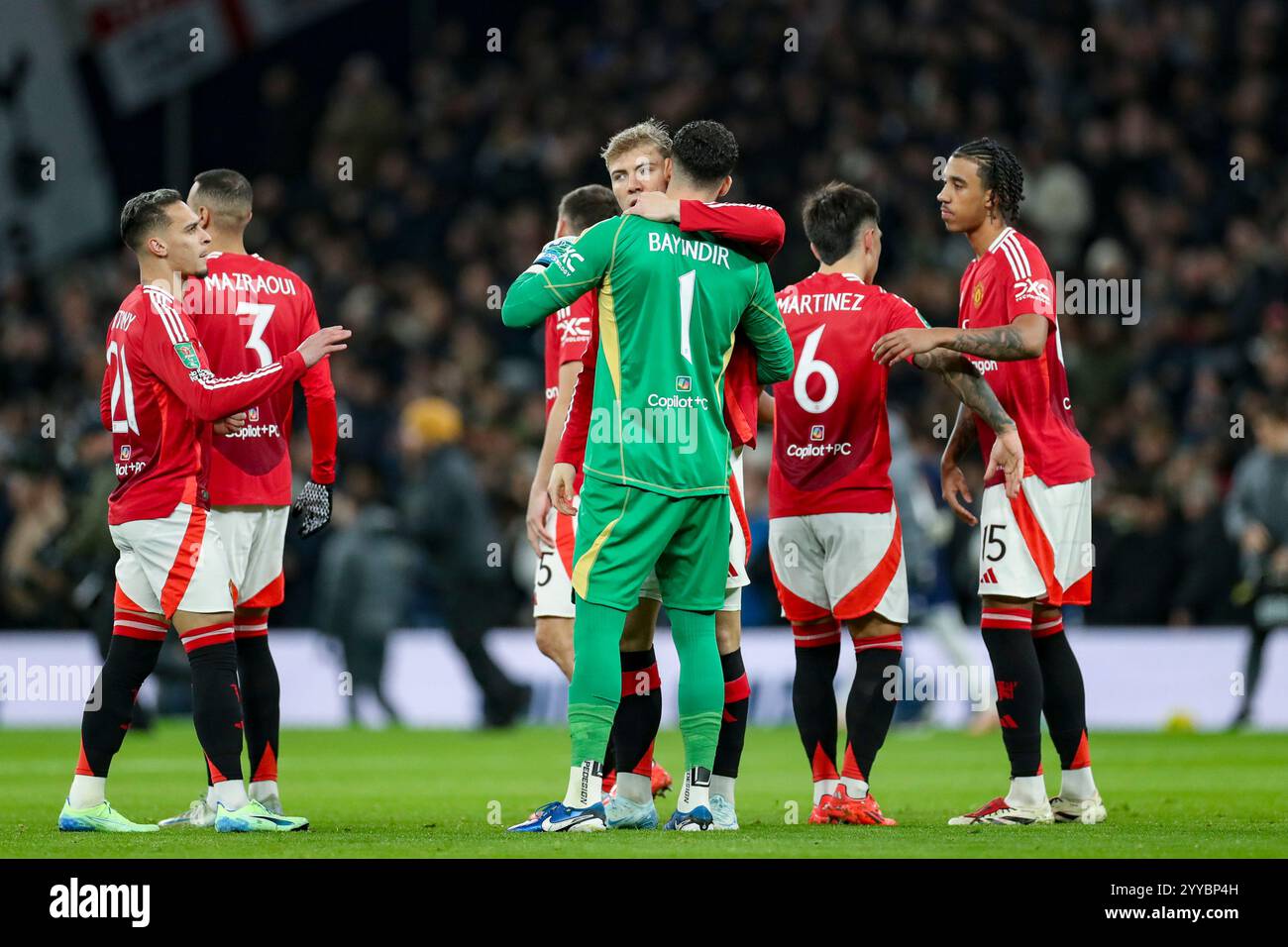 London, UK. 19th Dec, 2024. Manchester United forward Rasmus Hojlund (9 ...