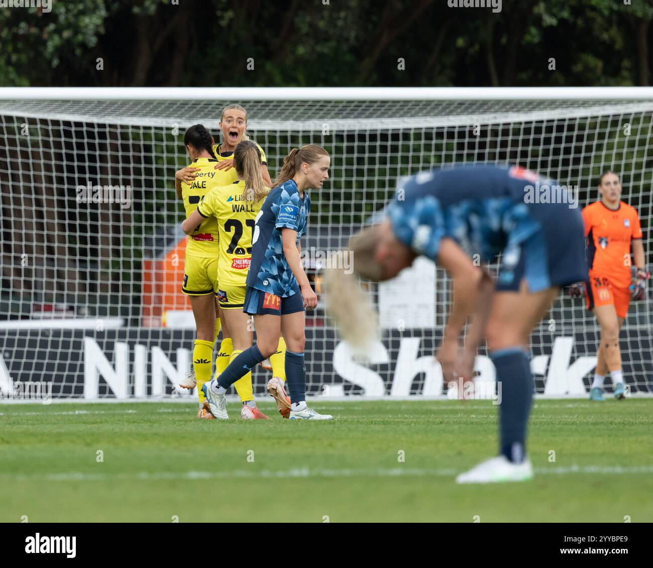 Wellington, New Zealand. 14th Dec, 2024. Alyssa Whinham celebrates ...