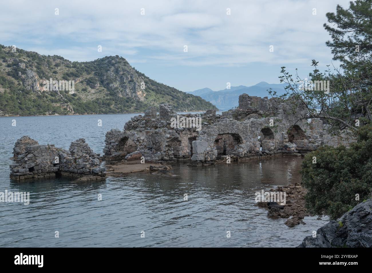 Cleopatra roman bath hi-res stock photography and images - Alamy