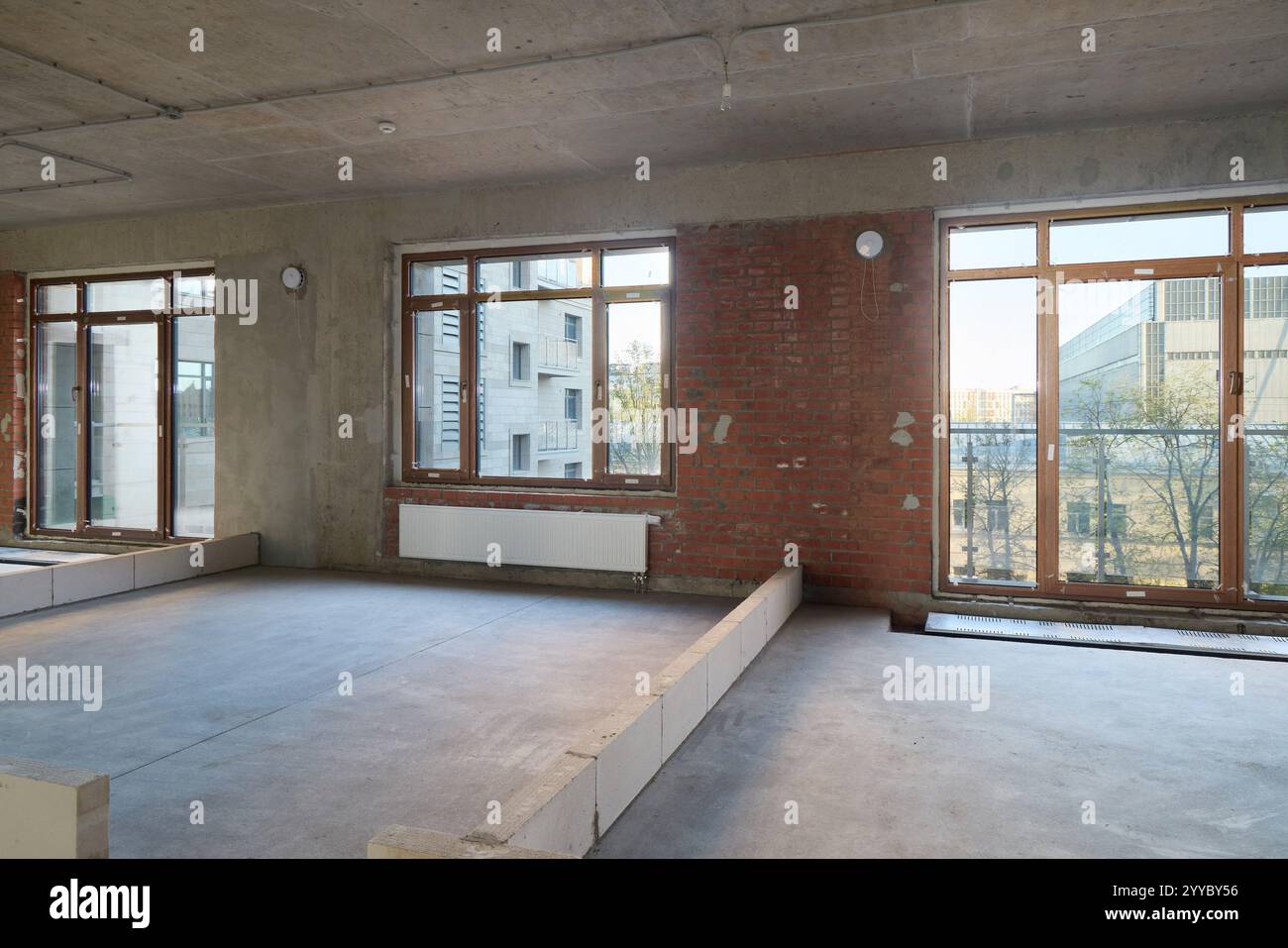 Featuring spacious windows hi-res stock photography and images - Alamy