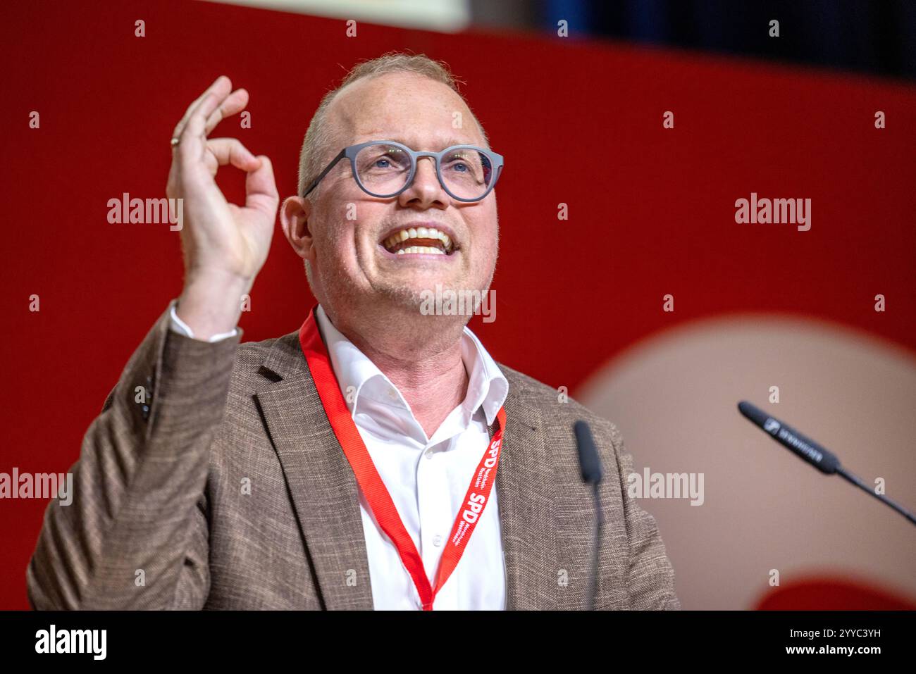 Essen, Germany. 21st Dec, 2024. Jochen Ott (SPD), Chairman of the SPD ...