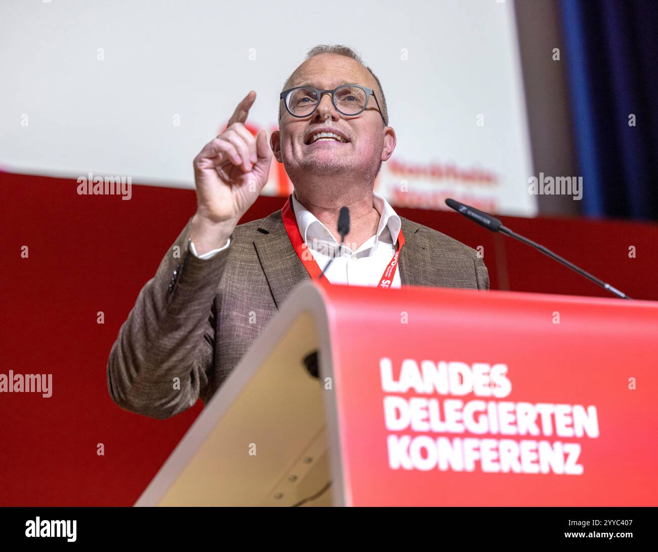 Essen, Germany. 21st Dec, 2024. Jochen Ott (SPD), Chairman of the SPD ...