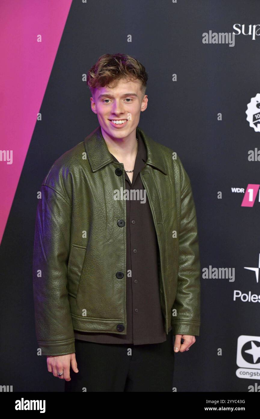 Iggi Kelly Sänger 12/24 thg Iggi Kelly auf dem Roten Teppich zur ...