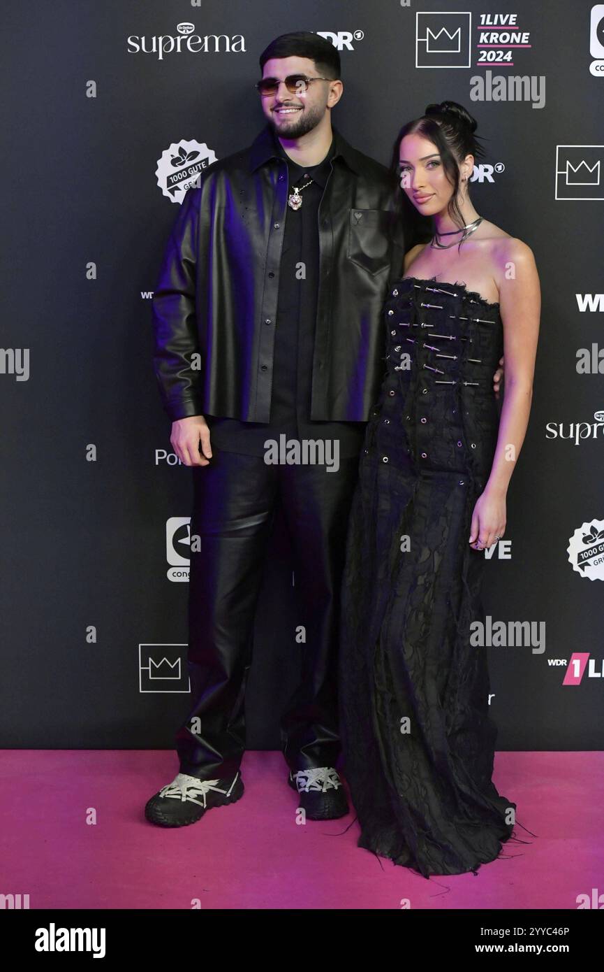 Hava re. und Dardan 12/24 thg Hava re. mit Dardan auf dem Roten Teppich ...