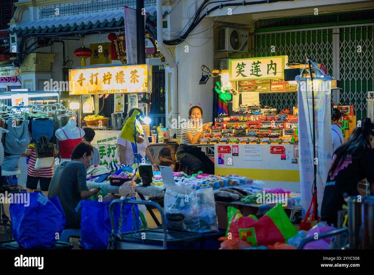 The Jonker Walk night market, Malacca (Melaka), Malaysia Stock Photo ...