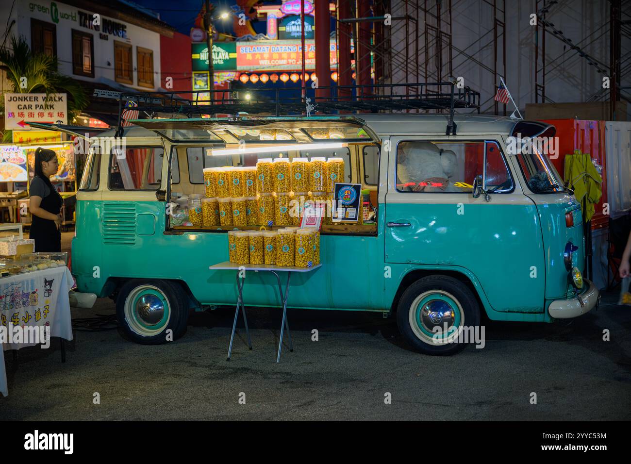 The Jonker Walk night market, Malacca (Melaka), Malaysia Stock Photo ...