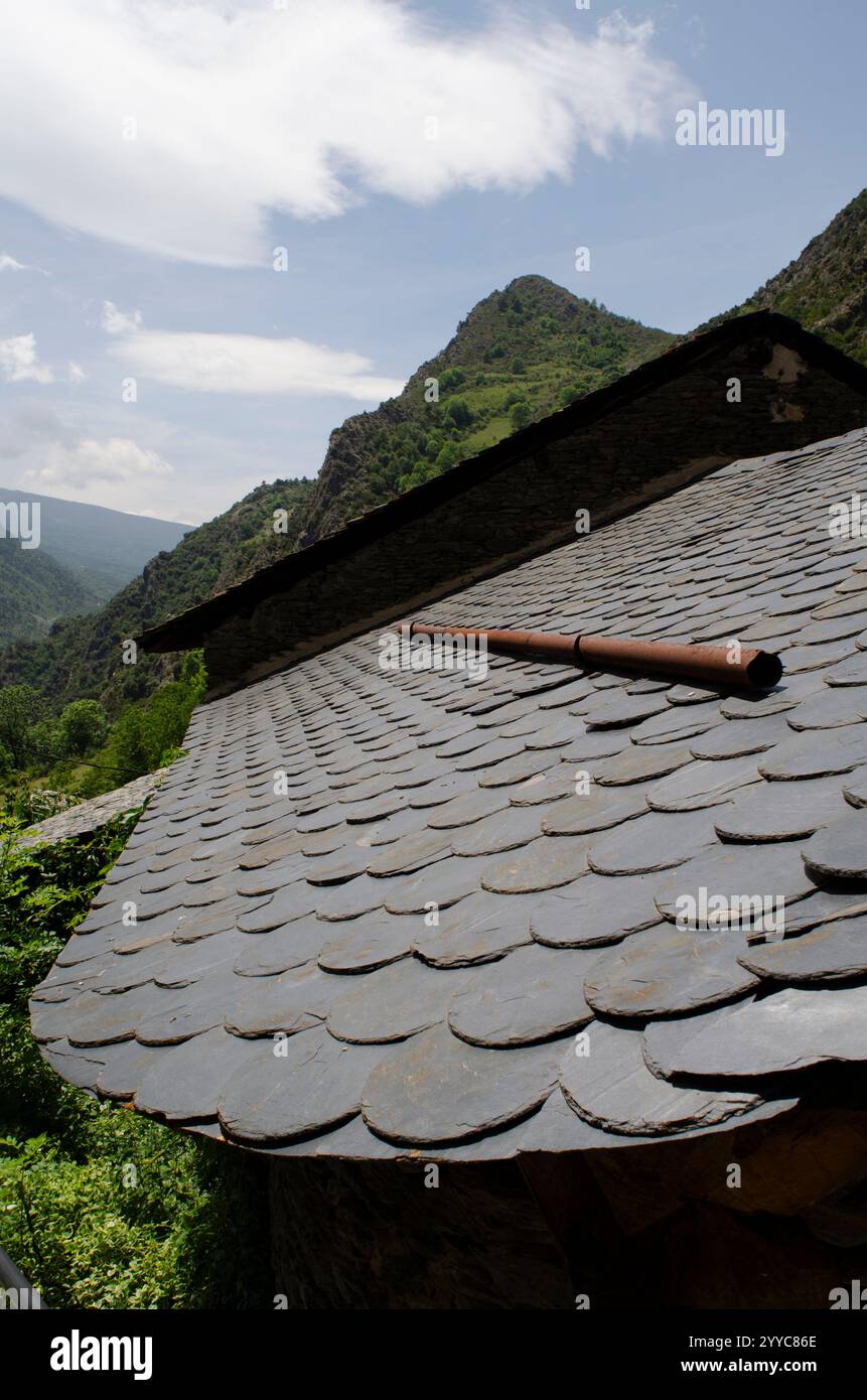 Noris village lerida pyrenees pallars hi-res stock photography and ...