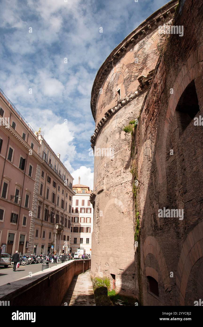 One of the most ancient cities in Europe, ancient Rome has lived ...