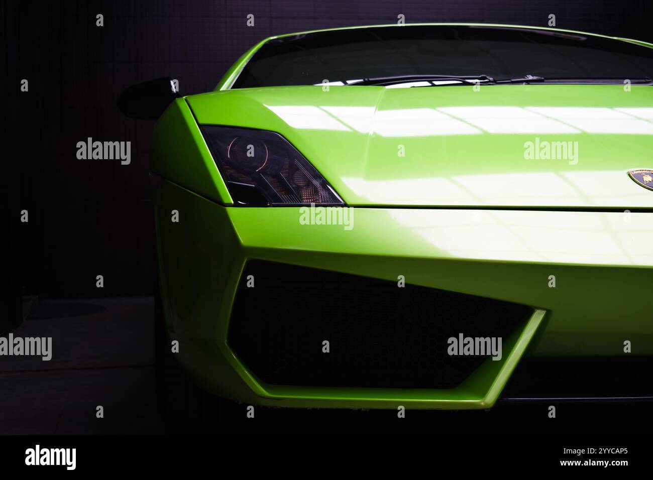 Neon Green Lamborghini Gallardo Stock Photo - Alamy