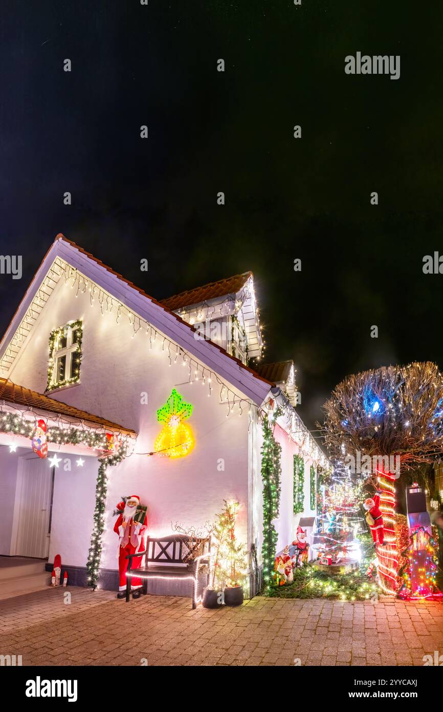 Danish christmas decoration hi-res stock photography and images - Alamy