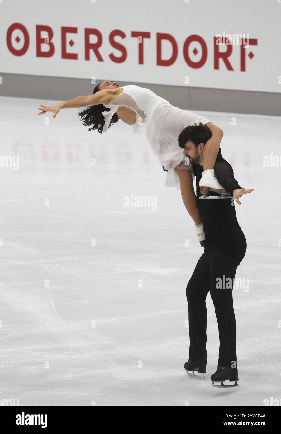 Oberstdorf, Germany. 21st Dec, 2024. Figure skating: German ...