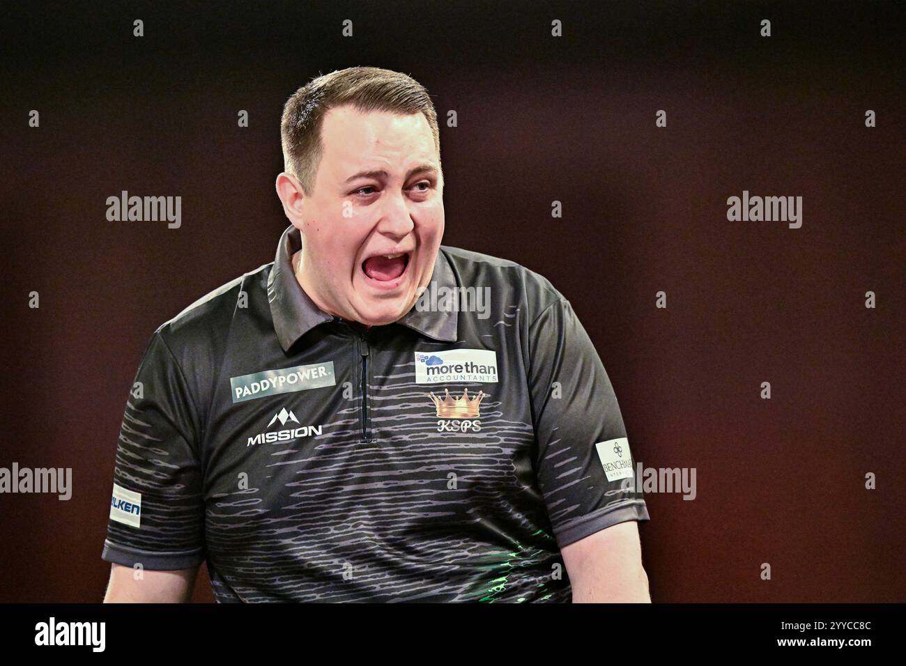 Alexandra Palace, London, UK. 21st Dec, 2024. 2024/25 PDC Paddy Power World Darts Championships ...