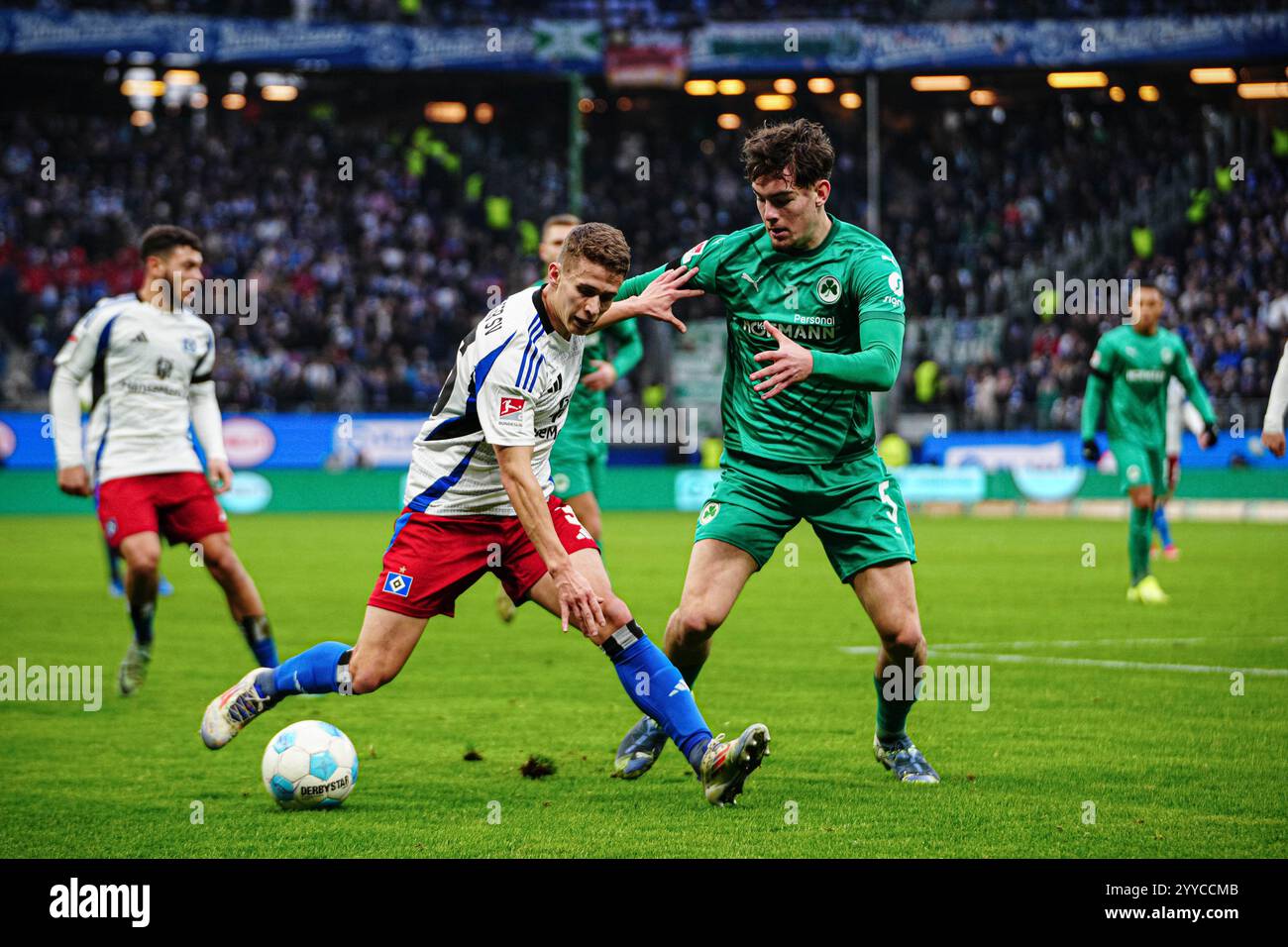 Anssi Suhonen (Hamburger SV, #36), Reno Muenz (SpVgg Greuther Fuerth ...