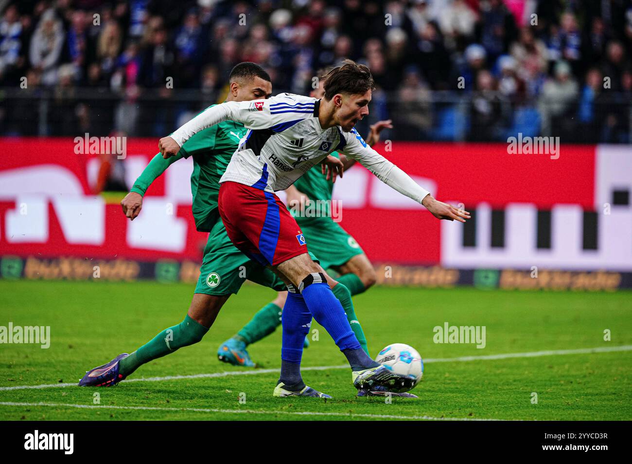 Hamburg, Deutschland. 21st Dec, 2024. Tor zum 5:0 Otto Stange ...