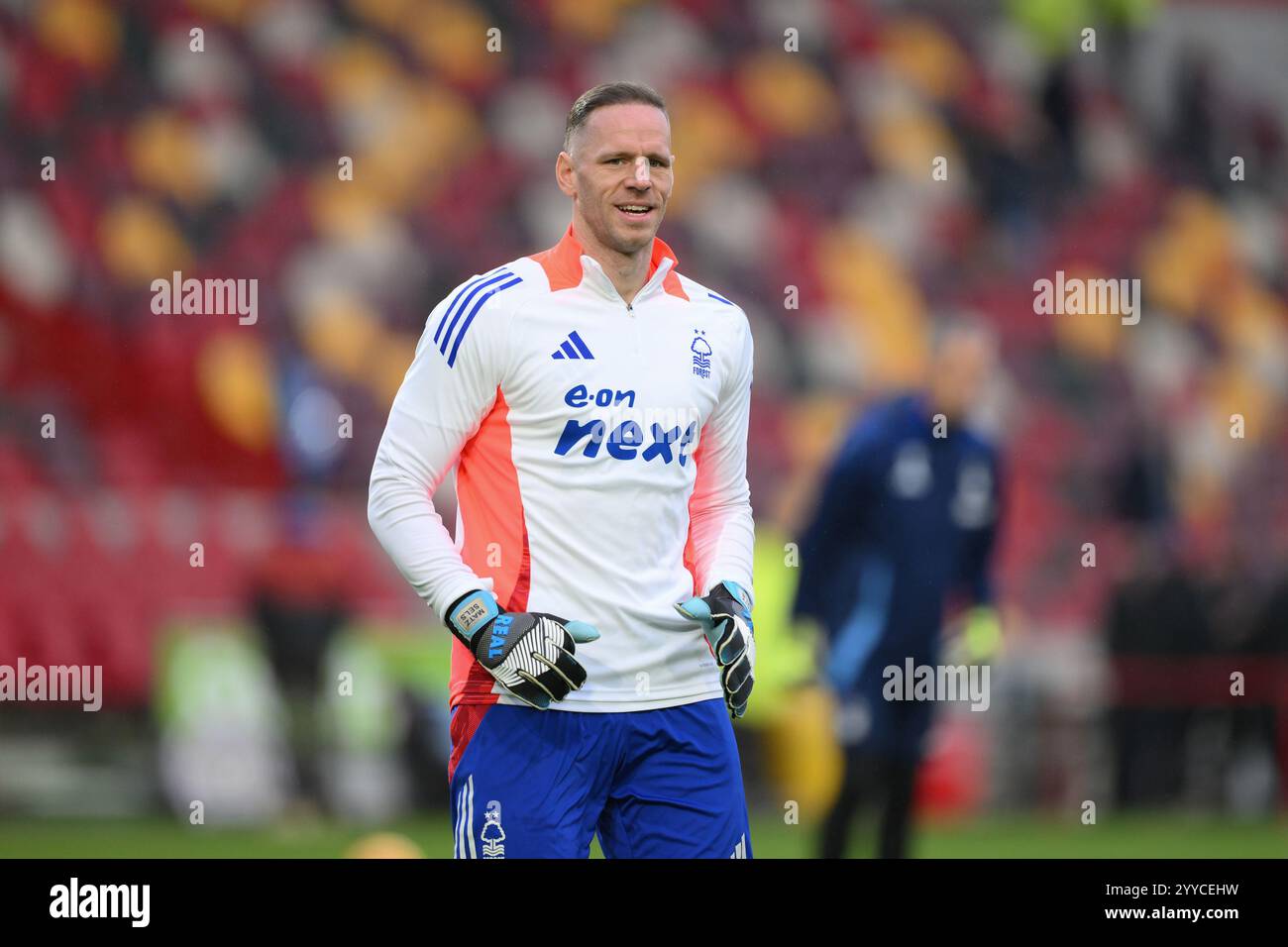 Matz Sels, Nottingham Forest goalkeeper warms up ahead of kick-off ...