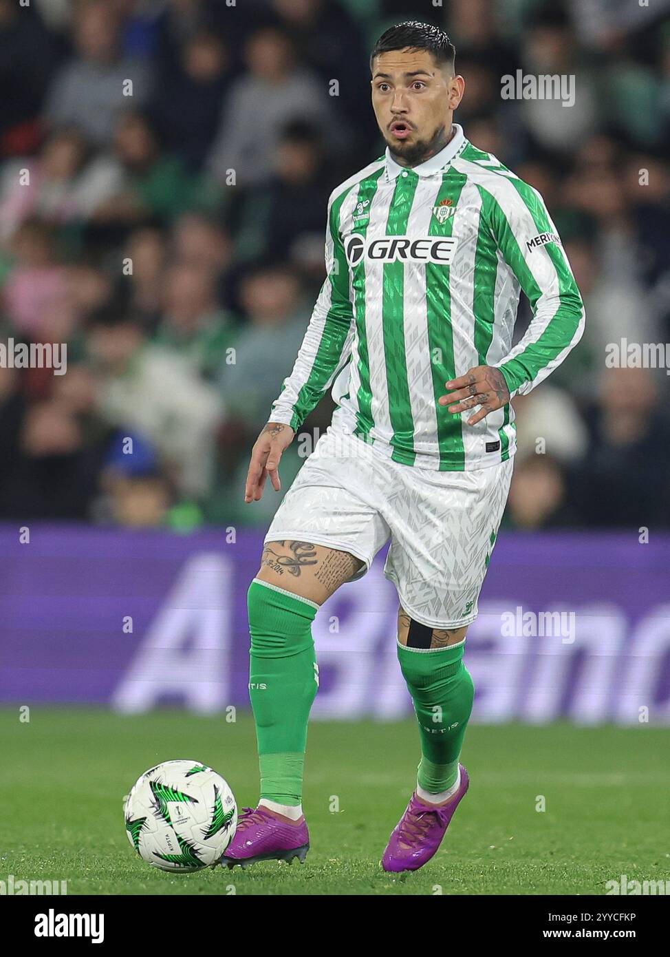 Chimy Avila of Real Betis (Photo by pressinphoto/Sipa USA Stock Photo ...
