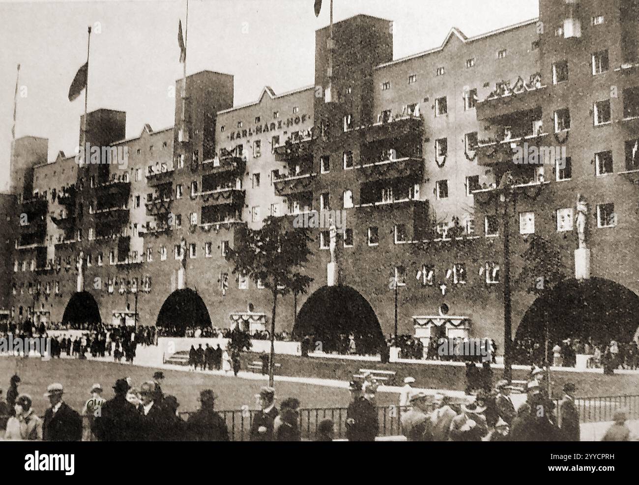 1940s house architecture hi-res stock photography and images - Alamy